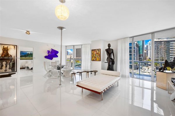 Icon Brickell 1B North | Hollub Group