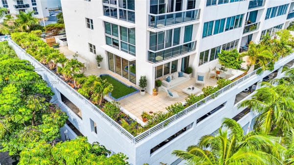 Blue Bay Tower North | Pablo Alfaro