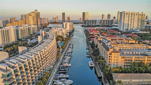 Artech Residences at Aventura | Anthony Askowitz