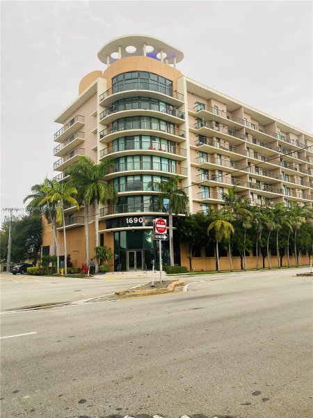 Coral Pointe | Miami Condo Center