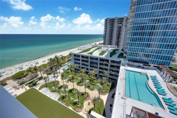 Carillon Beach Central | The Crewss Group