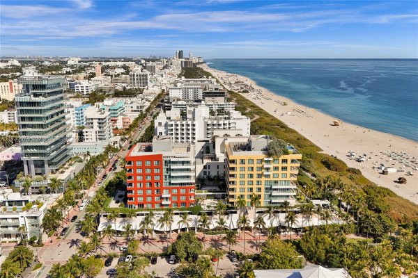 Hilton Bentley Beach | Miami Condo Center