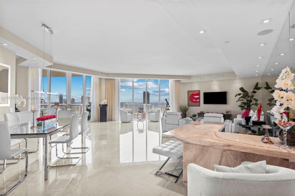 Atlantic I at the Point Aventura | Nancy Batchelor Team | 1# Large Real ...